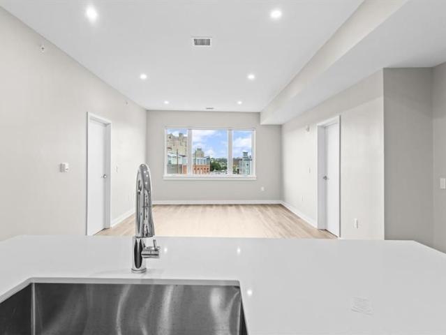 475 Communipaw Ave Unit# 209, Jc, Bergen lafayett, US, NJ
