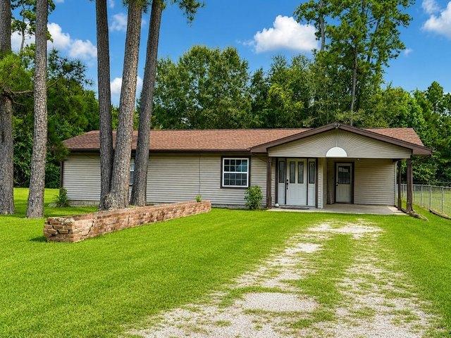 475 Chesser Dr, Vidor, TX 77662