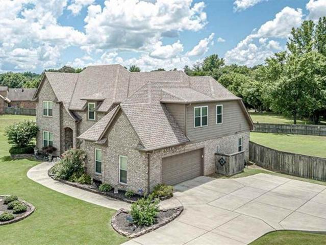 475 Crooked Creek Dr, Oakland, TN 38060