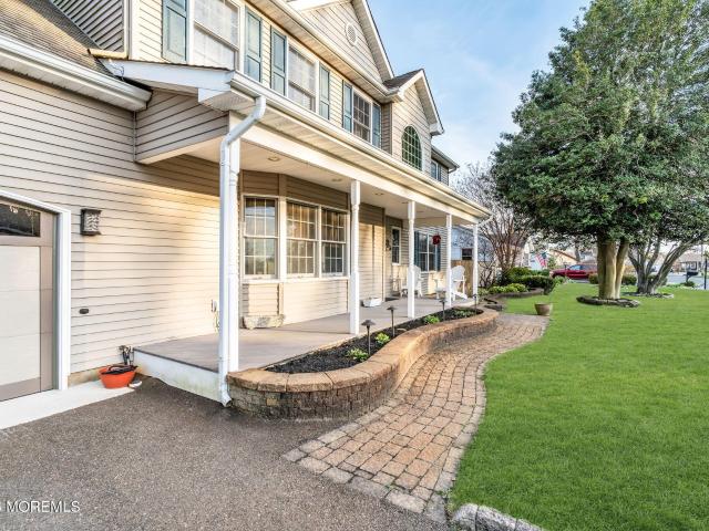 475 Admiral Road