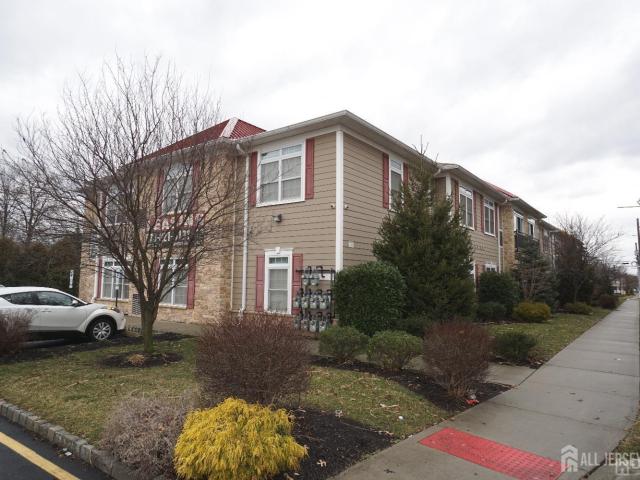 475 Avenel Street 102