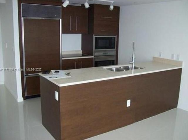 475 Brickell Ave #2912 Miami, FL 33131