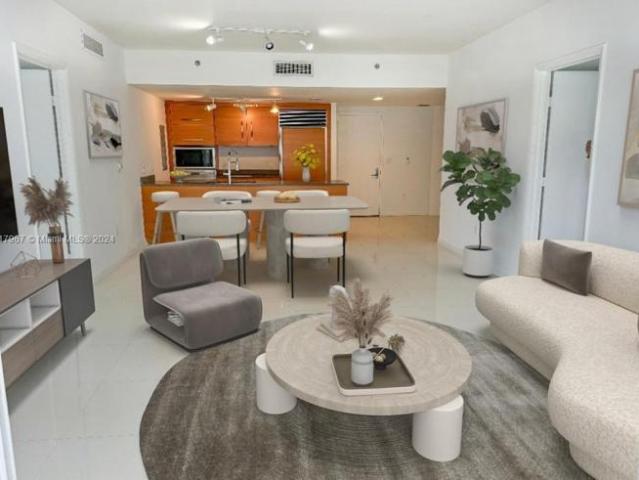 475 Brickell Ave #3509, Miami, FL 33131