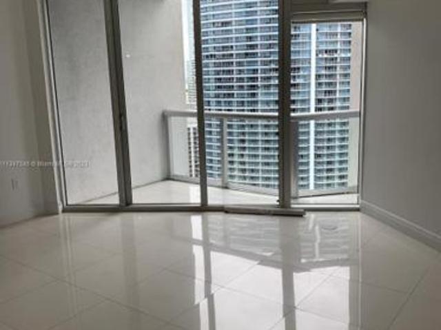 475 Brickell Ave #3208, Miami, FL 33131