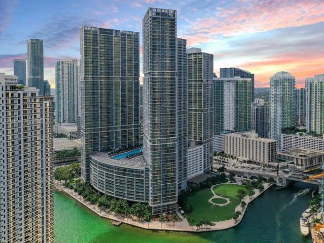 475 Brickell Ave #4415 Miami, FL 33131