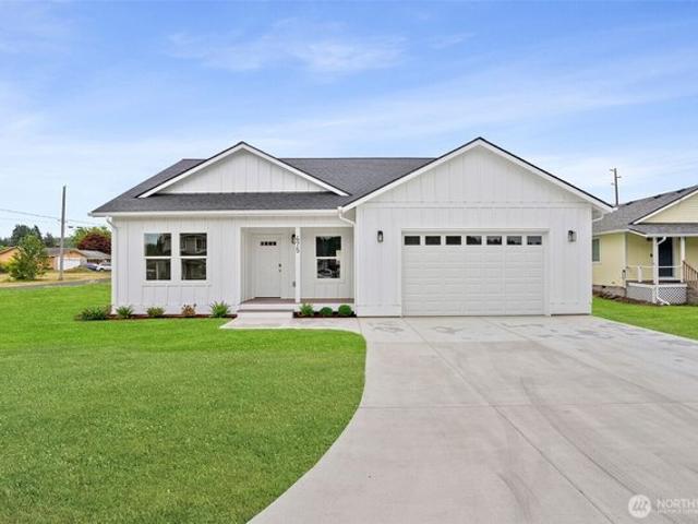 475 Garfield Ave E, Tenino, WA 98589