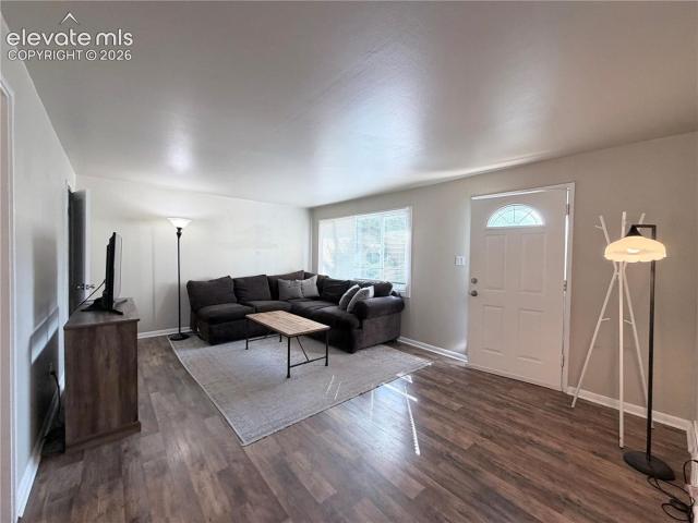475 Glen View Court