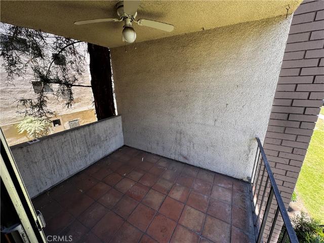 475 E Cypress 300