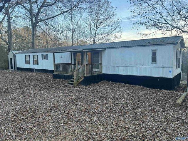 475 Kerri Ln, Boaz, AL 35956