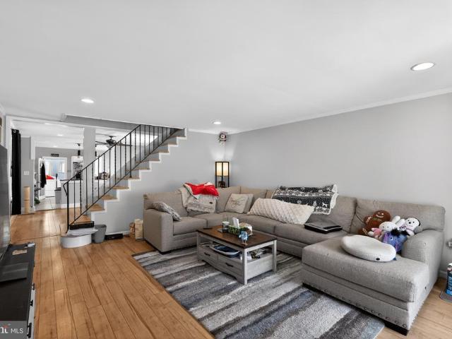 475 Old Elm Street