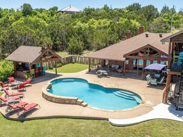 475 Magic Vly, Bluff Dale, TX 76433