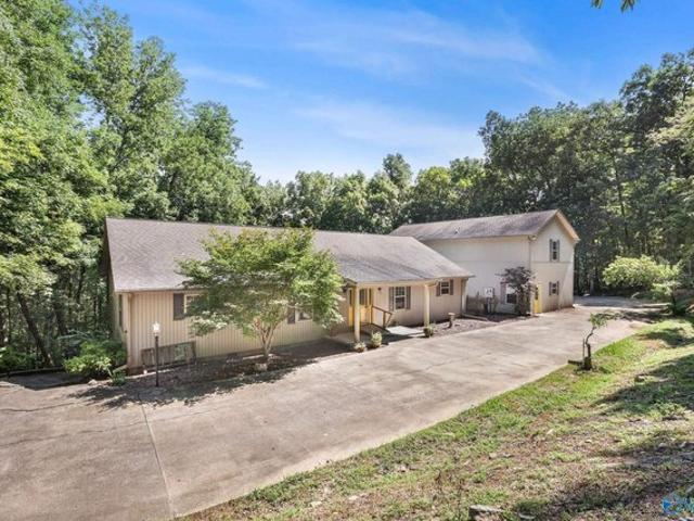 475 S Green Mountain Rd, Owens Cross Roads, AL 35763