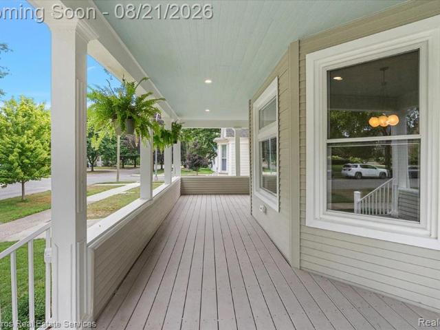 475 Saint Clair Avenue
