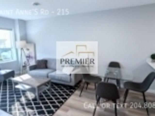 475 Saint Anne'S Rd, 2 beds, 2 full baths