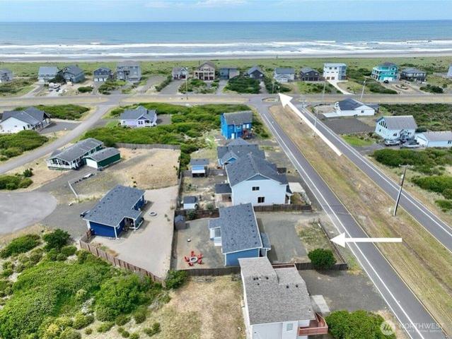 475 Sportsmens St SW, Ocean Shores, WA 98569