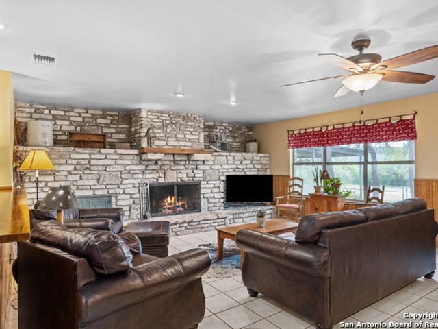 475 Stoney Hill