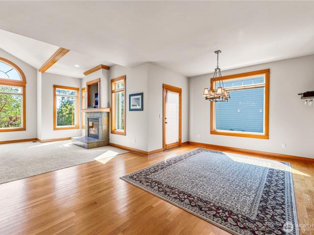 475 Perry Place # 14