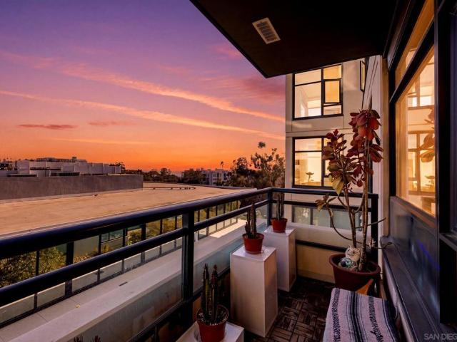 475 Redwood St 406