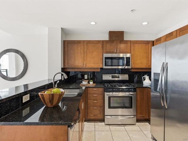 475 Redwood St 701