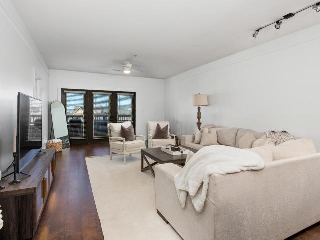 475 River Forest Lane # 3220