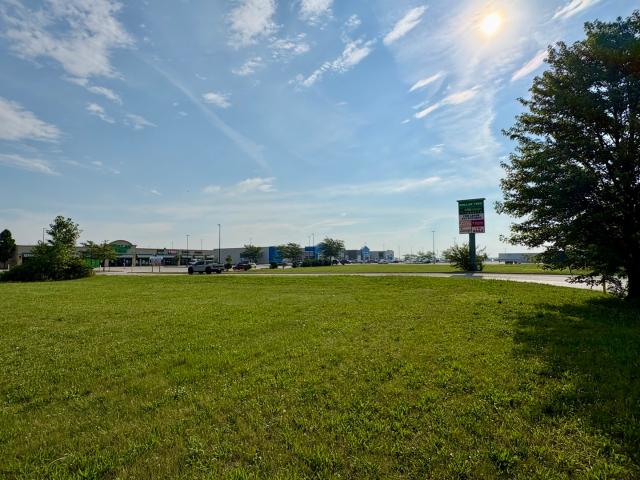 475 Riverstone Parkway