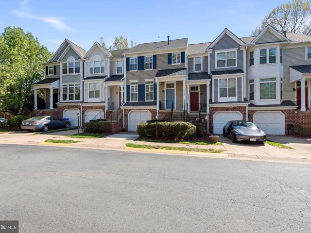 47645 Weatherburn Ter, Sterling, VA 20165 | MLS #VALO2121 | Compass