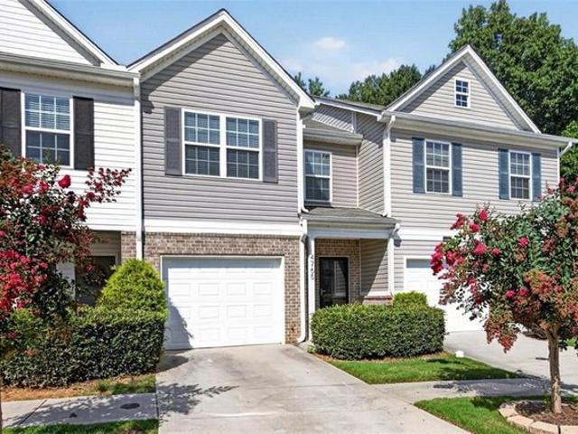 4765 Beacon Ridge Ln, Flowery Branch, GA 30542