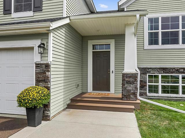 4765 8th Street Loop NE