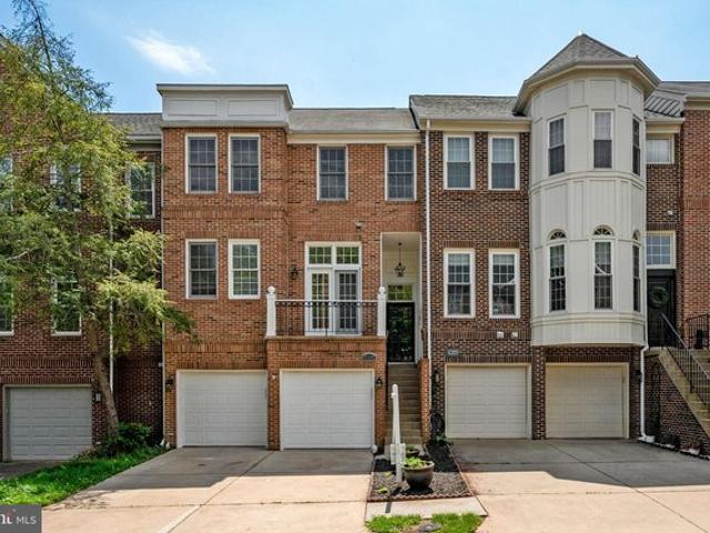 47697 Whirlpool Sq, Sterling, VA 20165