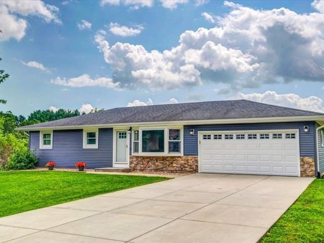 4769 Eisenhower St, Oregon, WI 53575