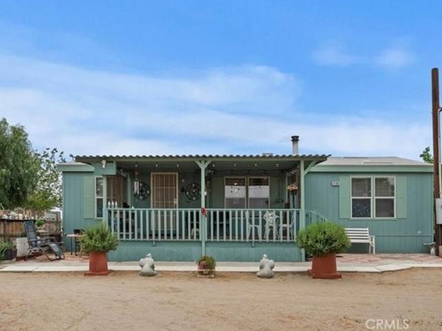 4769 Victor St, Phelan, CA 92371