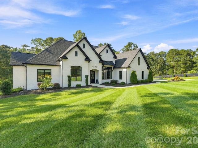4761 Glen Hollow Lane NE
