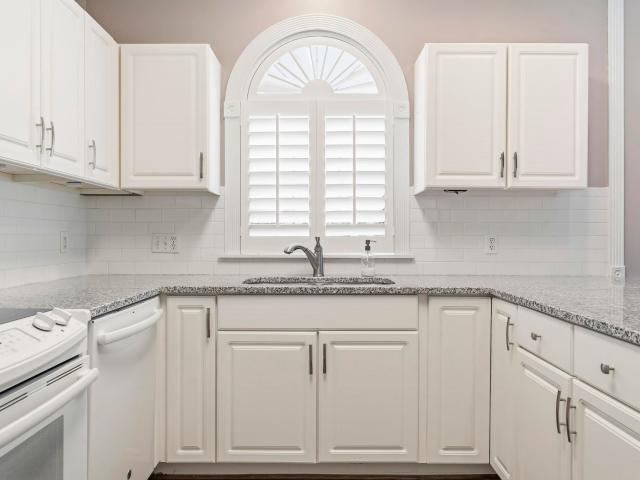 4761 Wild Iris Dr. 302