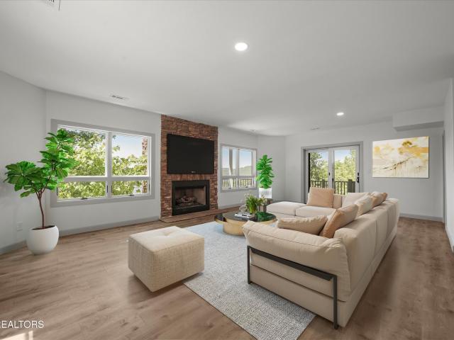 4762 Russell Brothers Rd