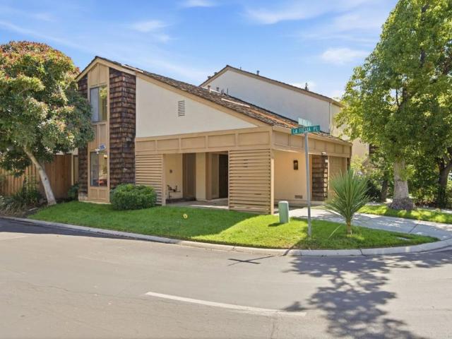 4762 Rio Rita Way