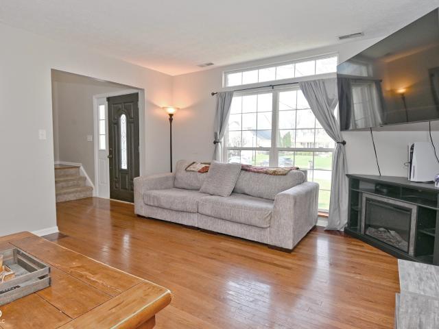 4763 Oakleigh Court