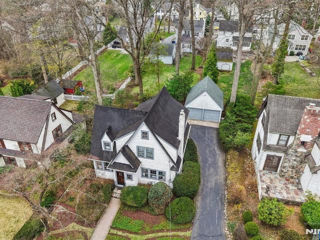 476 Alpine Ter, Ridgewood, NJ 07450 | MLS #26011 | Compass