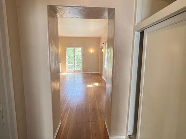 476 Landfair Avenue 105