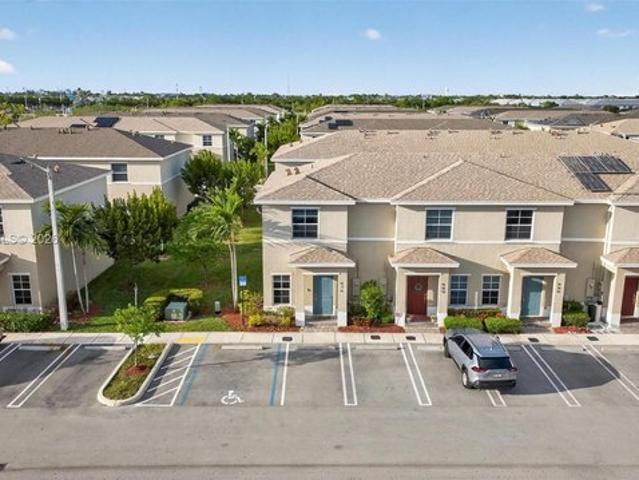 476 NE 4th Ln, Florida City, FL 33034