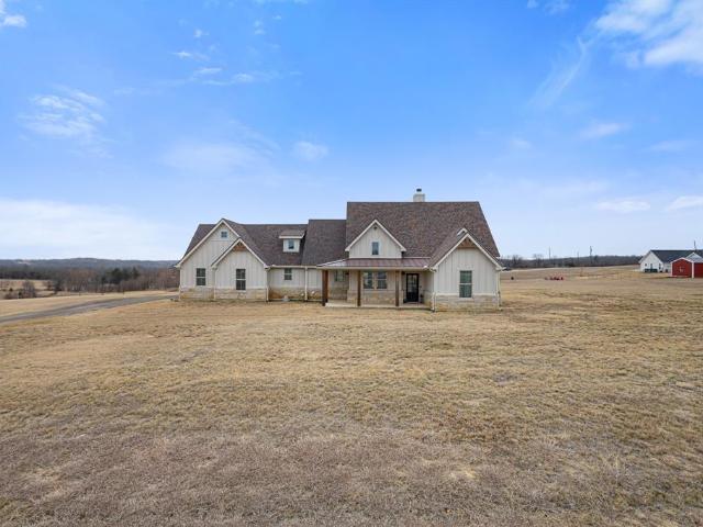 476 Silverleaf Dr, Sunset, TX 76270 | MLS #21177