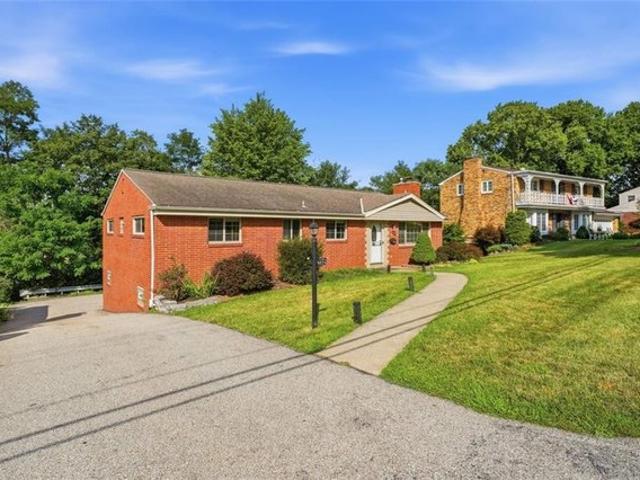 4774 Beall Dr, Pittsburgh, PA 15236
