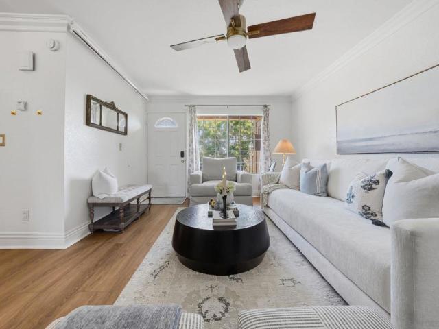 4775 Seminole Drive 201