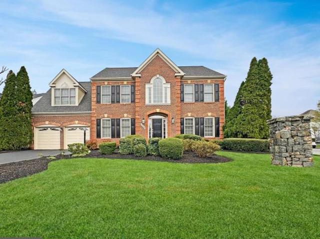 47769 Saulty Dr, Sterling, VA 20165