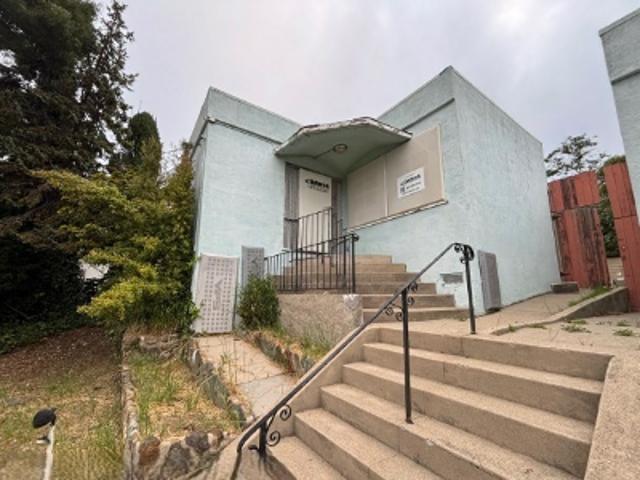 4776 Tompkins A