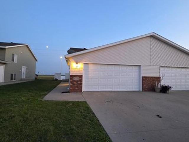 4778 51st Ave S, Fargo, ND 58104
