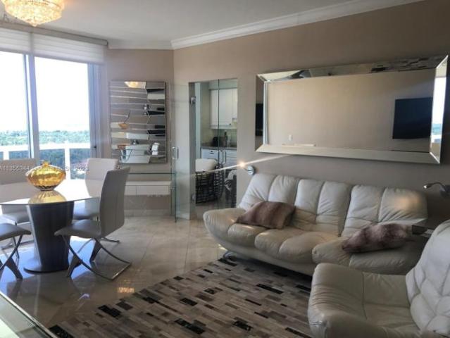 4779 Collins Ave #1506, Miami Beach, FL 33140