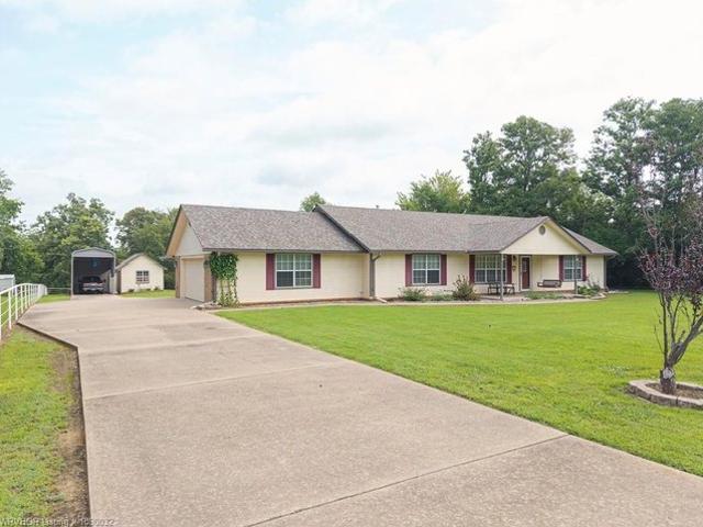 477073 E 1085 Rd, Roland, OK 74954
