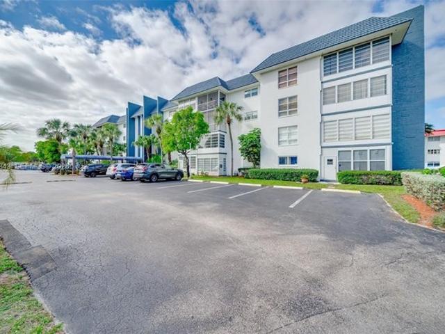 4770 NW 21st St Apt 208, Lauderhill, FL 33313