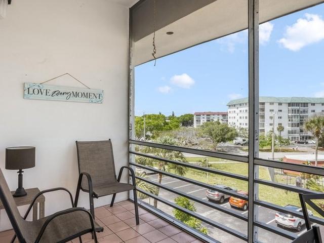 4770 NW 21st St Apt 402, Lauderhill, FL 33313