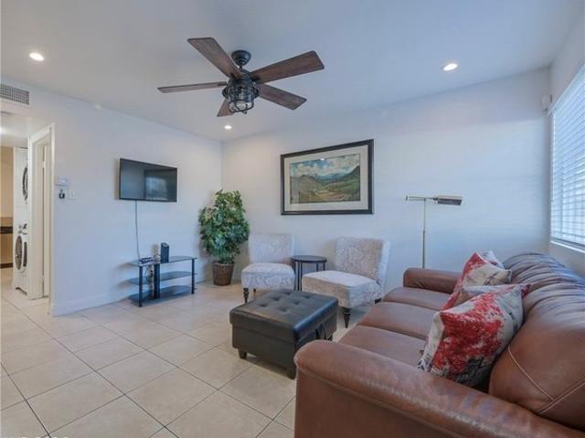 4770 Topaz St Unit 15, Las Vegas, NV 89121